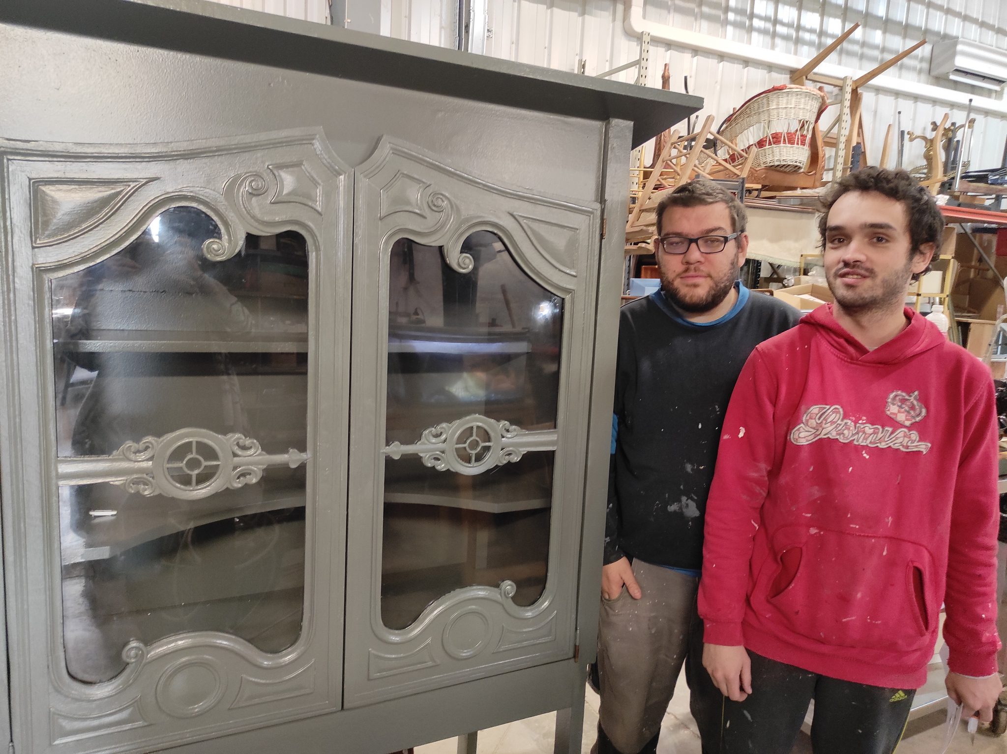 Fabrication de boîtes à dons par l’atelier recyclerie - ALGED